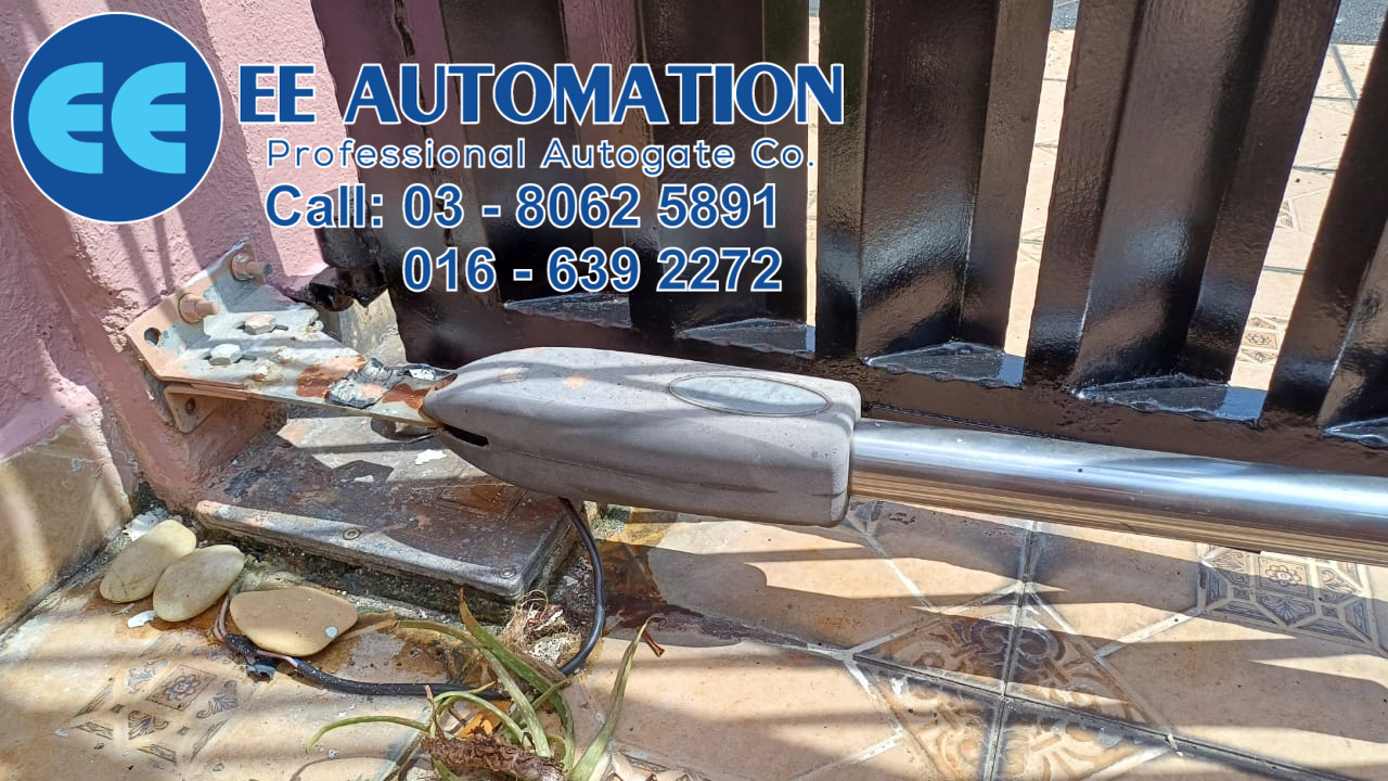 Autogate USJ – Swing Gate Bearing And Remote Problem - EE Auto Gate